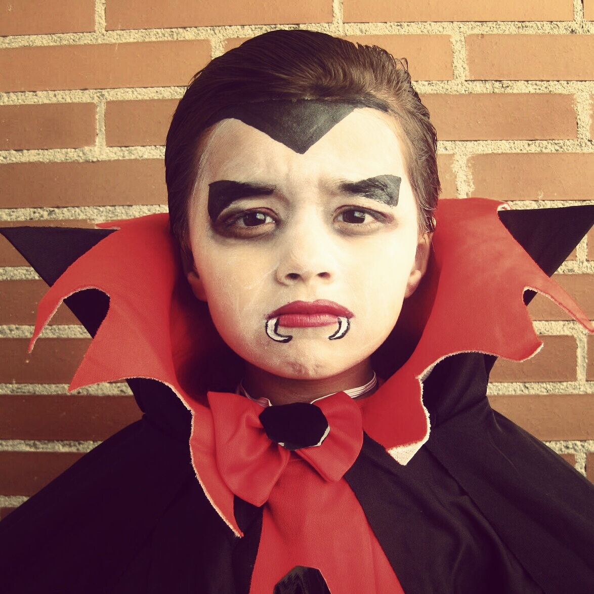 TuFiestaMásDiver : VAMPIRO A LA VISTA