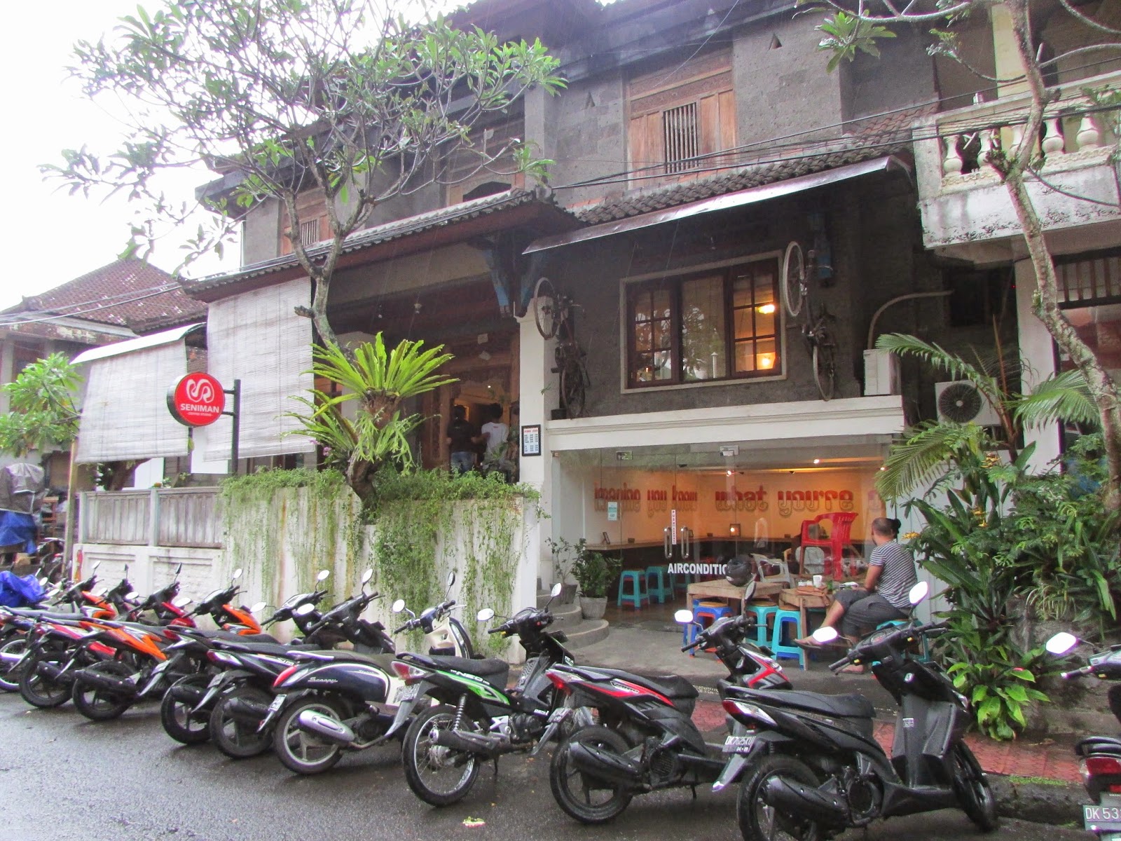 Review Seniman Coffee Studio Ubud, Bali