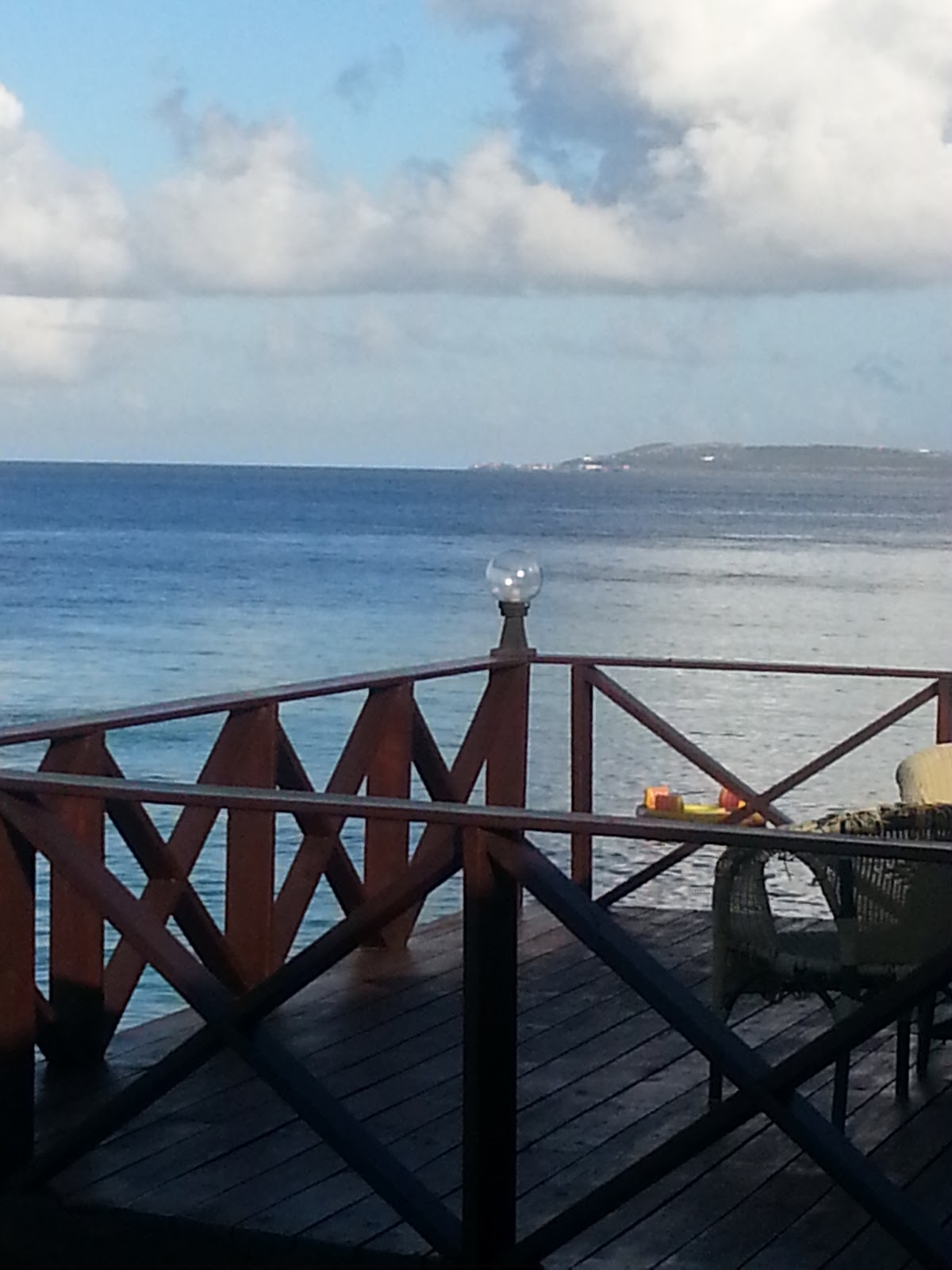 Een Zonnig Avontuur: Dia di Pais Korsou!