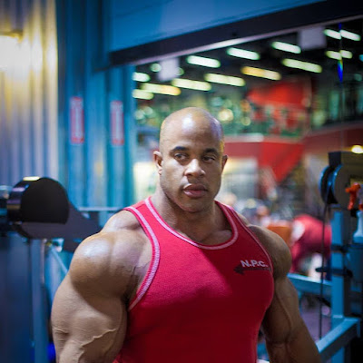 Muscle Lover: IFBB Pro bodybuilder Victor "The Dominican Dominator ...