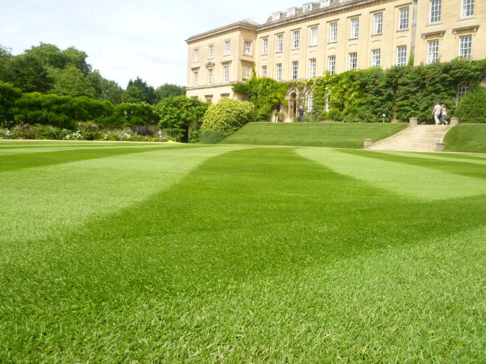 Worcester College Gardeners 2009-2018: Views Of The Quad Lawn From The ...