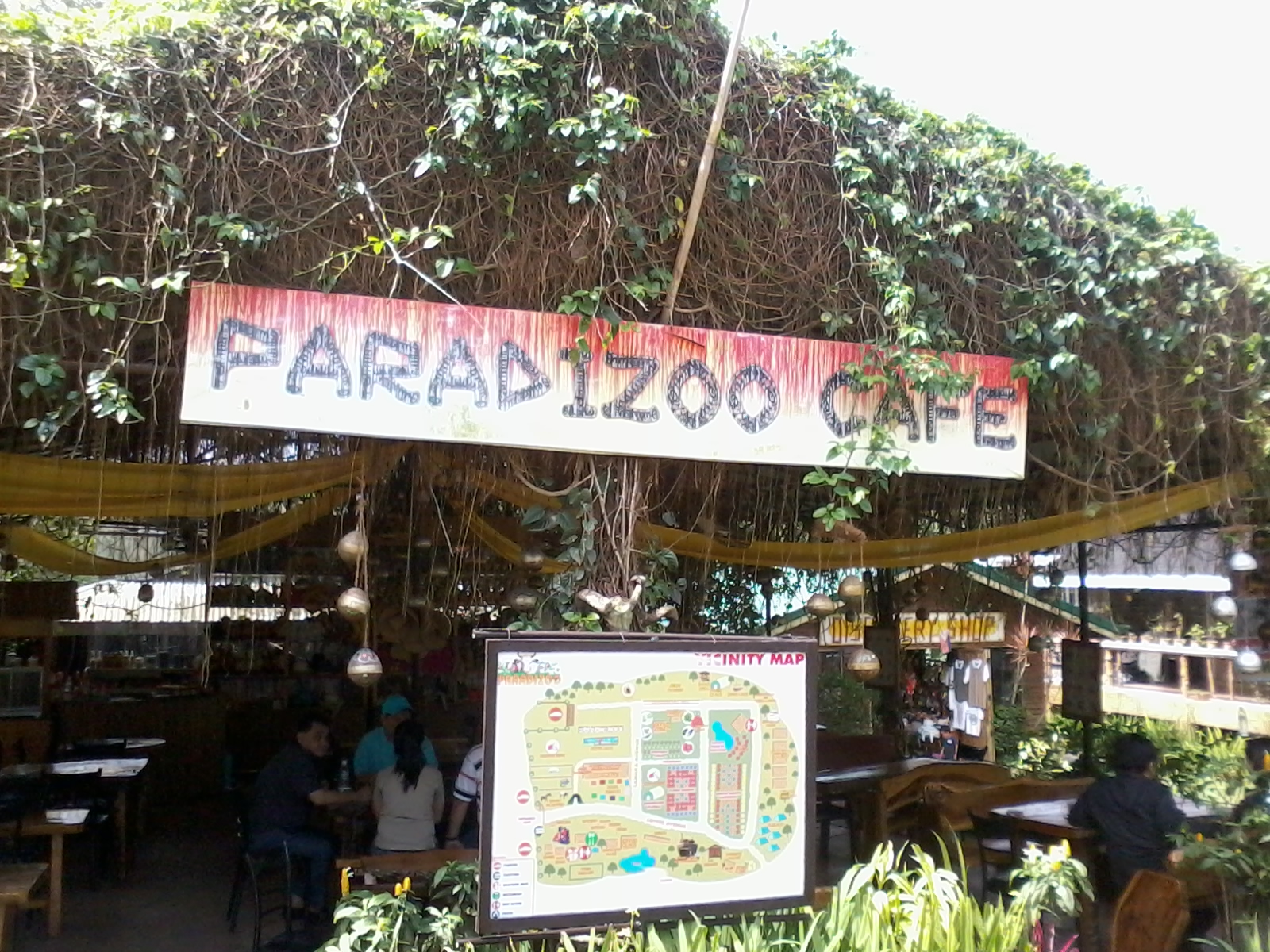 Soulful travels: ZOOMANITY’S PARADIZOO AND RESIDENCE INN: HAPPINESS ON ...