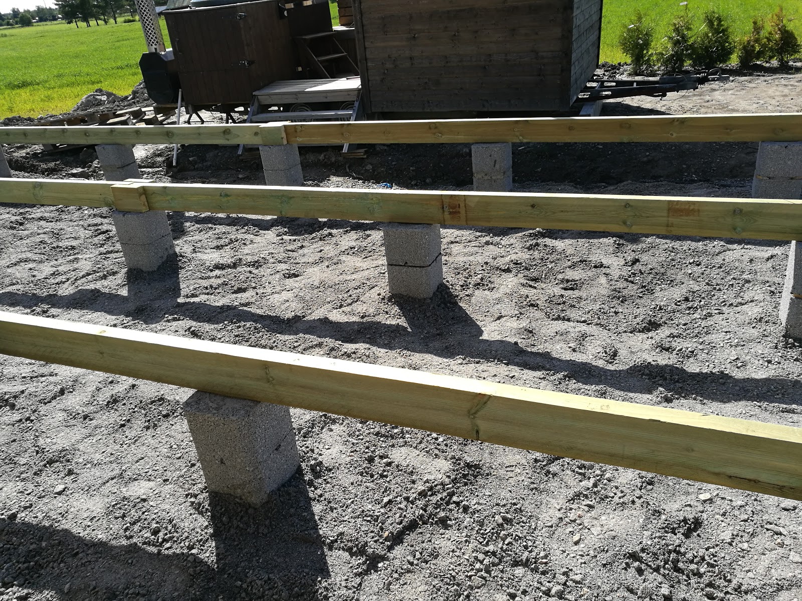 Pienisievä Sievitalo: Terassin runko