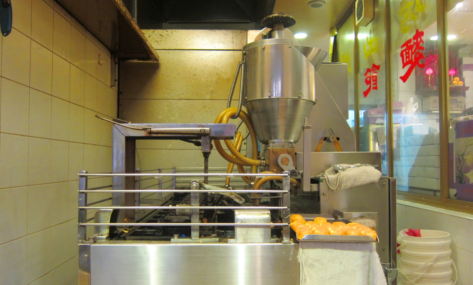 Emperor's Cream Puffs, Haymarket - Alice's Meet and Eats