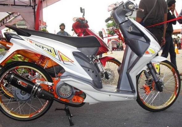 Teknologi Terkini: Update Modifikasi Motor Beat Drag Cepat