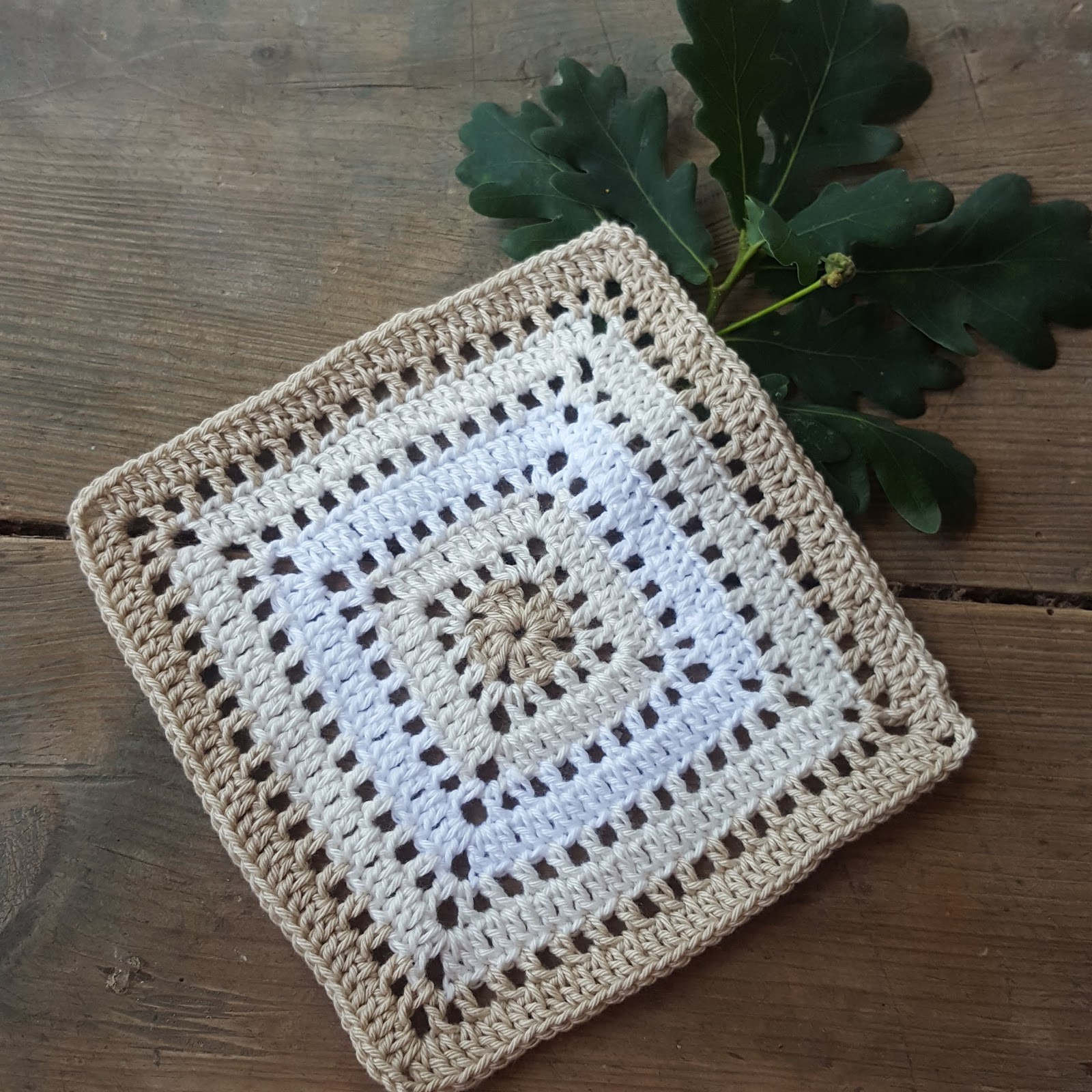 Nilla K creates: The Simple Square pattern