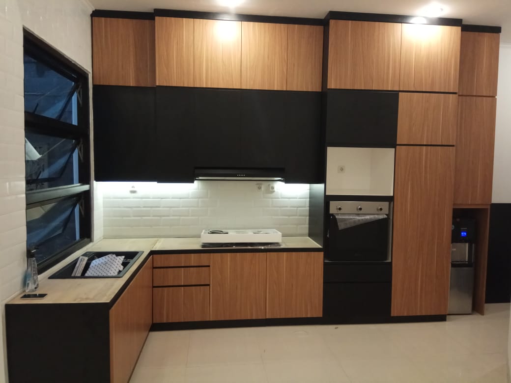 IDEsign - arsitektur: Pentingnya Kombinasi Warna Kitchen Set