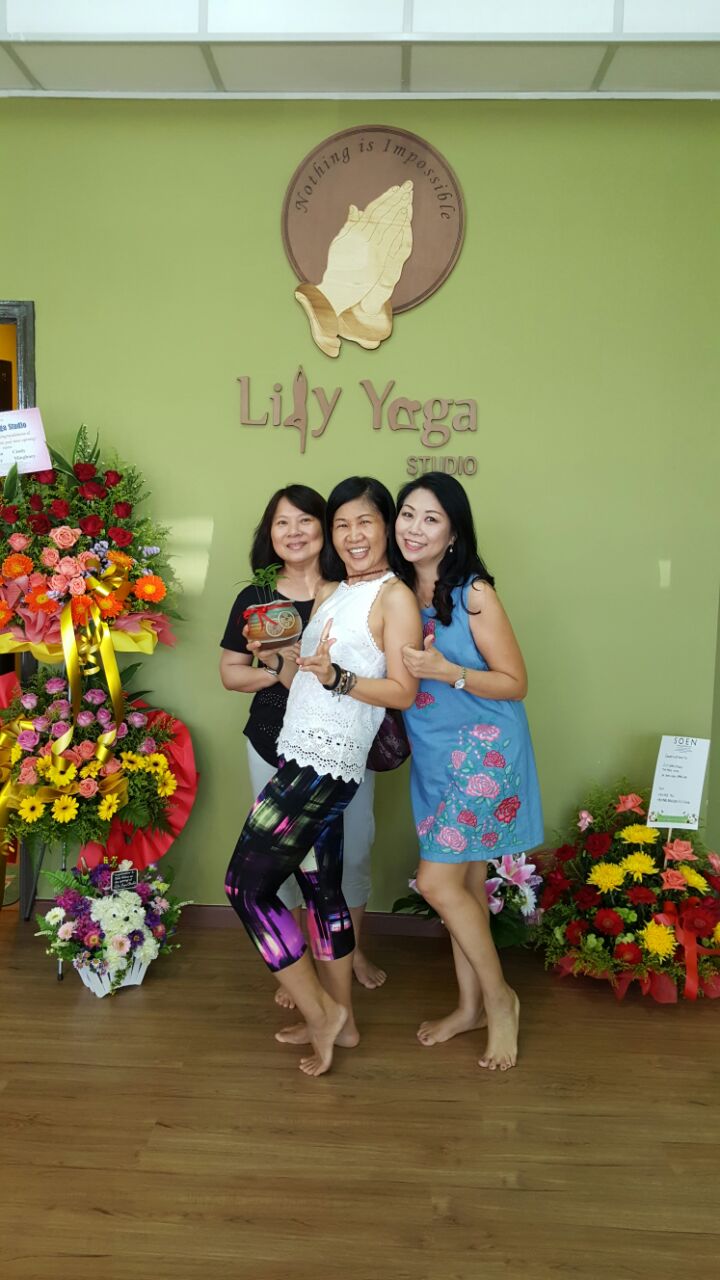LILY YOGA STUDIO: lily yoga studio students photos