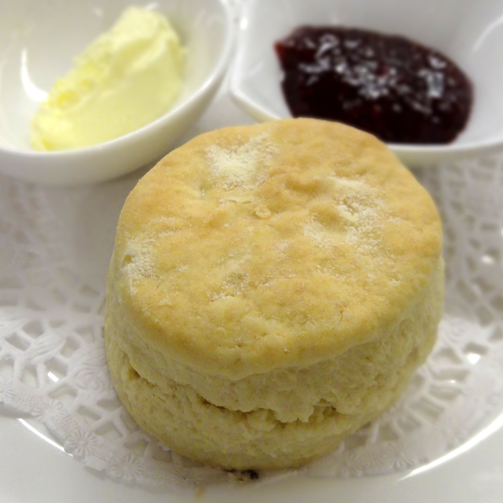 Queen of Low Tea: Cova － Afternoon Tea