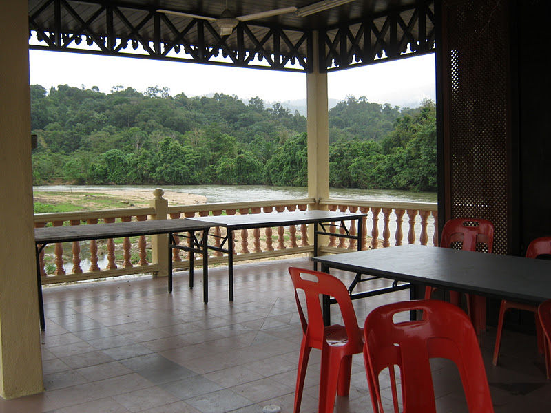 Azram Sulong: Pasir Raja..