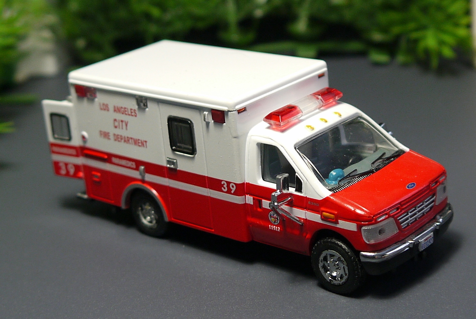 My Code 3 Diecast Fire Truck Collection: Ford E-350 Los Angeles Fire ...