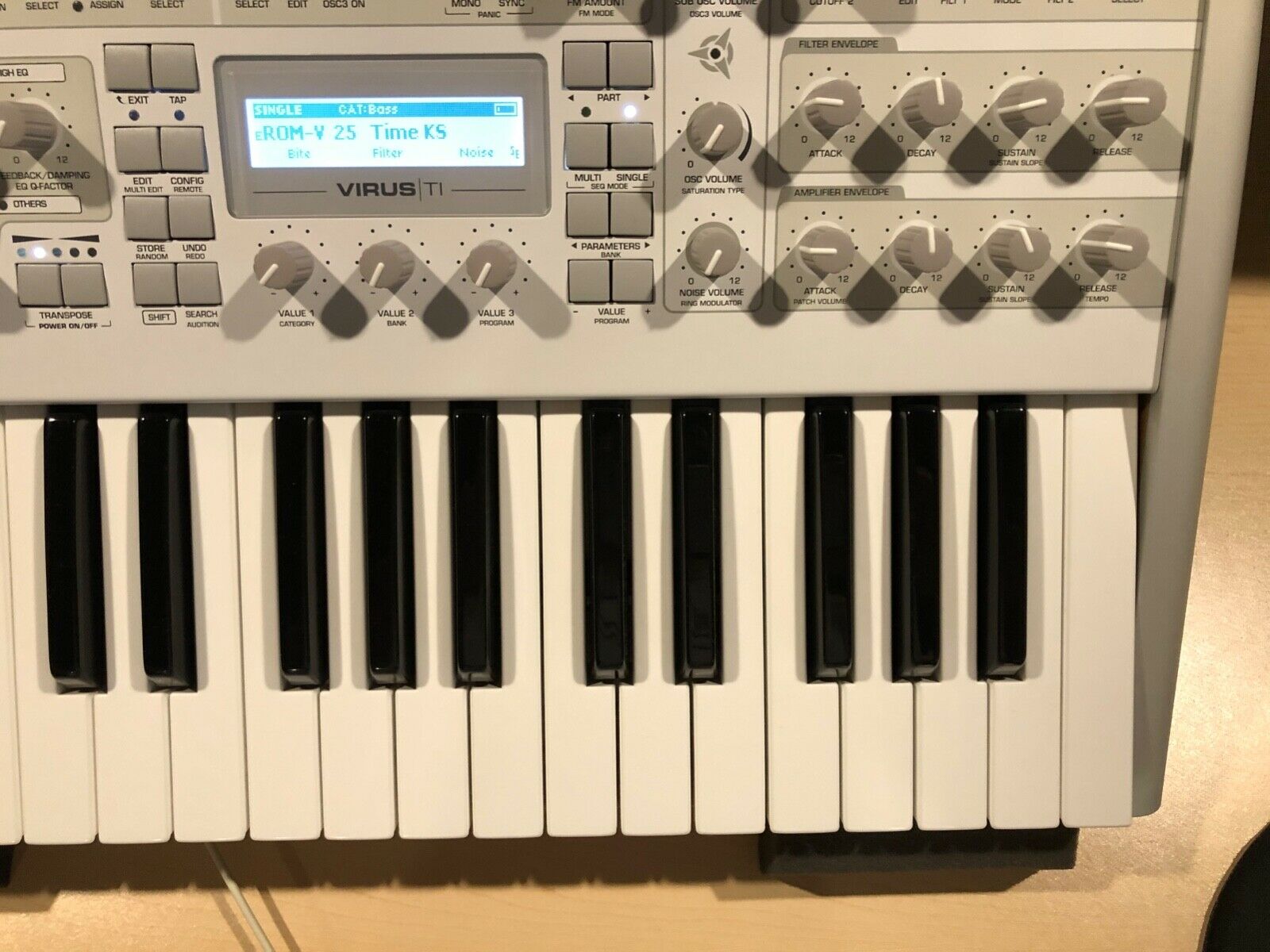 MATRIXSYNTH: Access Virus TI V2 Keyboard Synthesizer