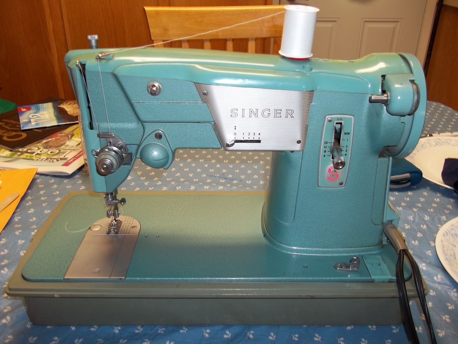 Thin Man Sewing: Singer 327