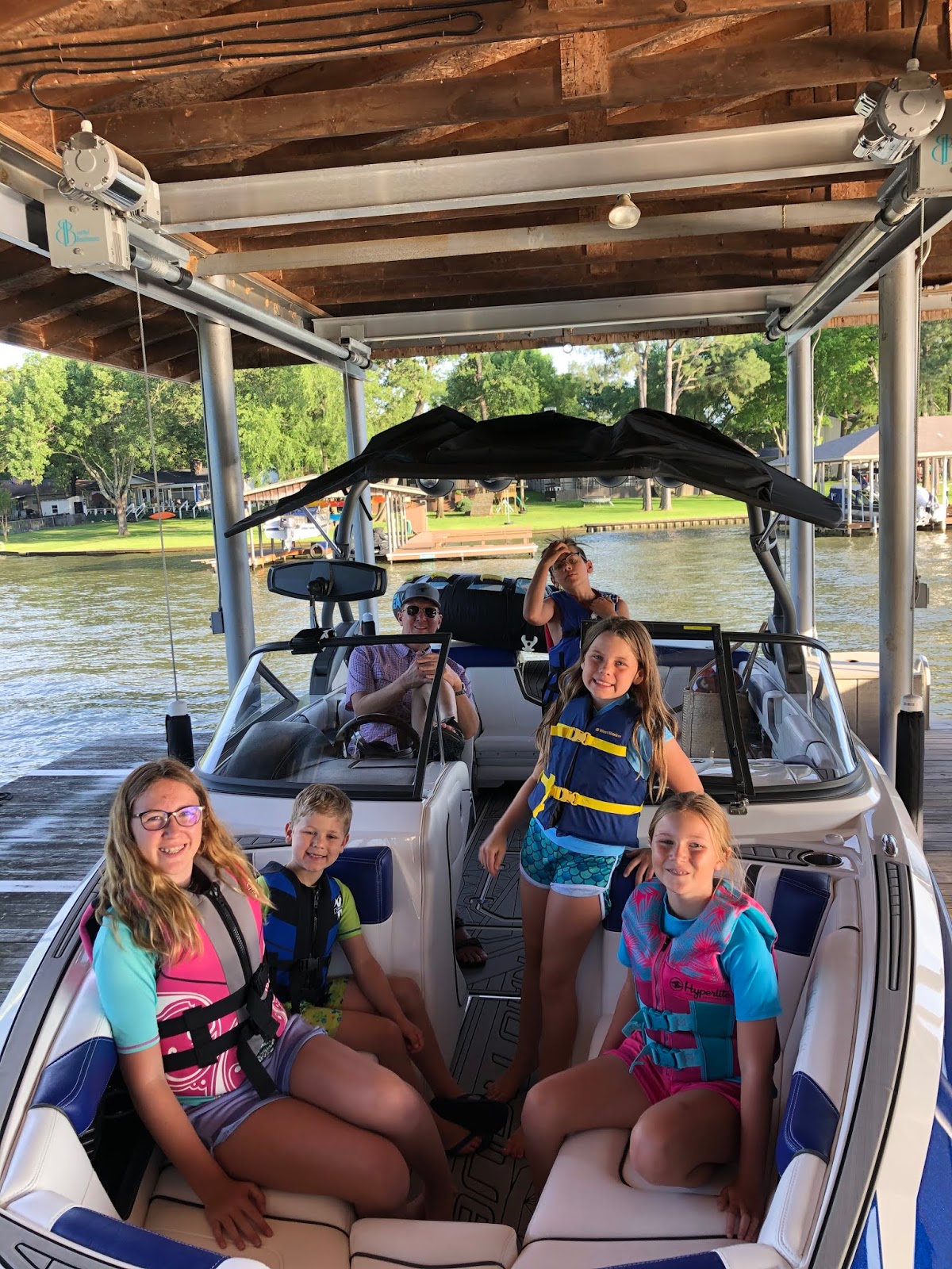The Lee Family: Fun with Cousins at the Lake!