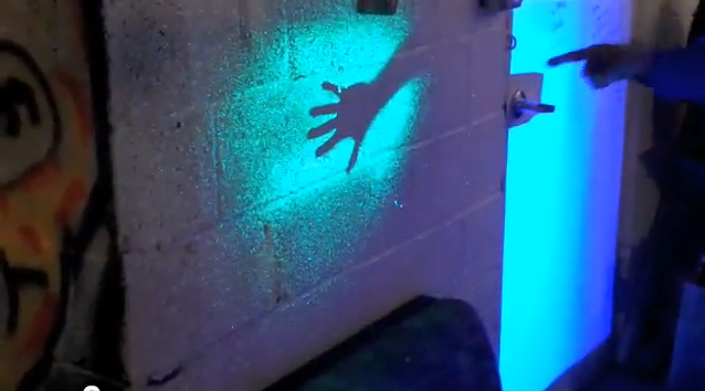 How to make Glowing Graffiti spray paint? - Free Graffiti Supplies