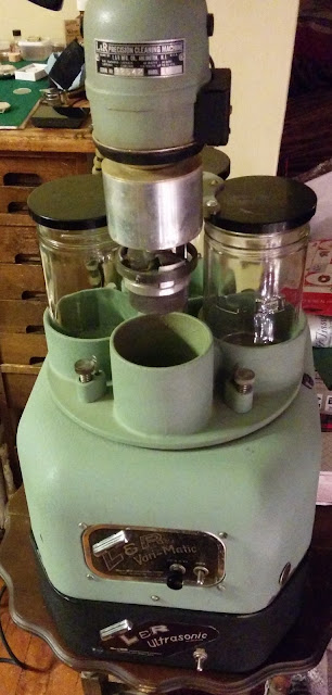 A Vintage Watch Hunter: The L&R Varimatic Watch Cleaner