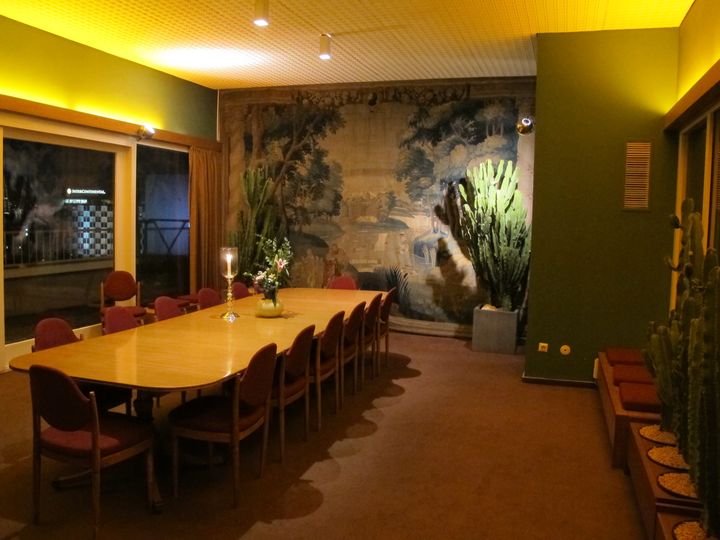 SCISSORELLA: Sonnenuntergang in der Pan Am Lounge: Ein glamouröser ...