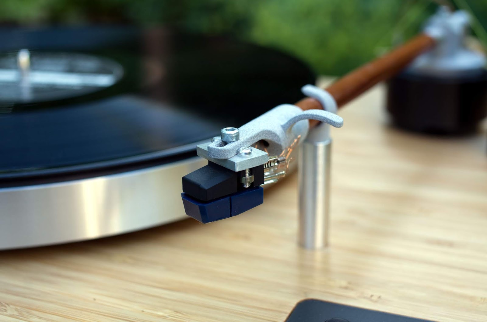 Calypso Silicone Oil Tonearm - Daniel's beautiful DIY Turntable
