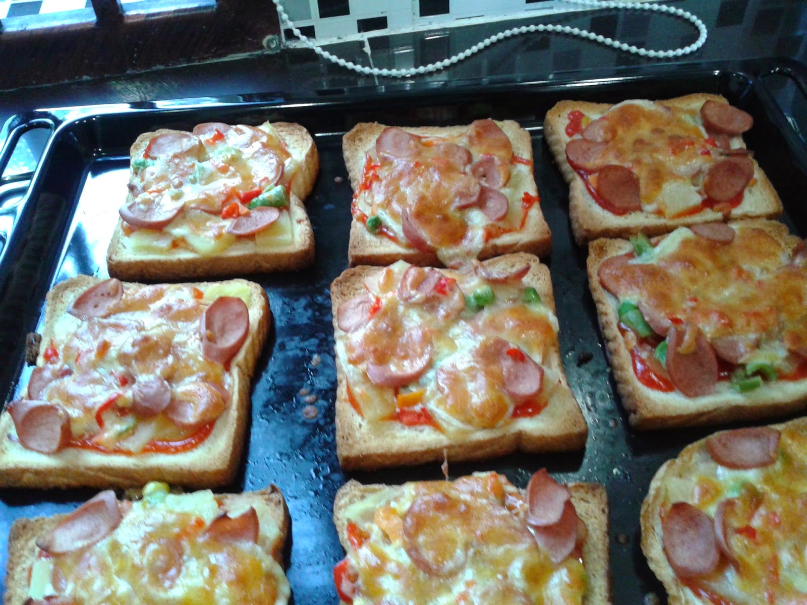 NAZREENNS: PIZZA ROTI