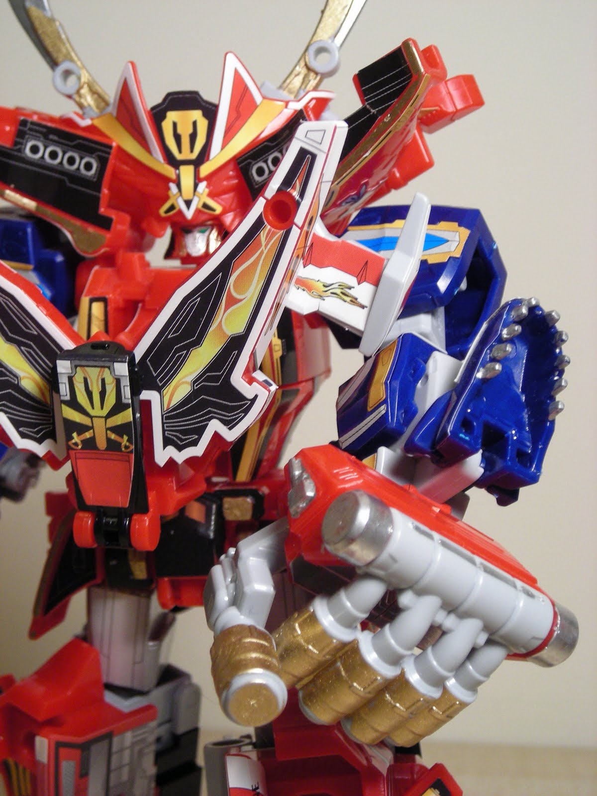 My Shiny Toy Robots: Toybox REVIEW: Kaizoku Sentai Gokaiger mini-pla ...