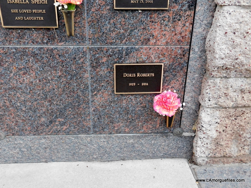 Los Angeles Morgue Files: "Everybody Loves Raymond" Actress Doris ...