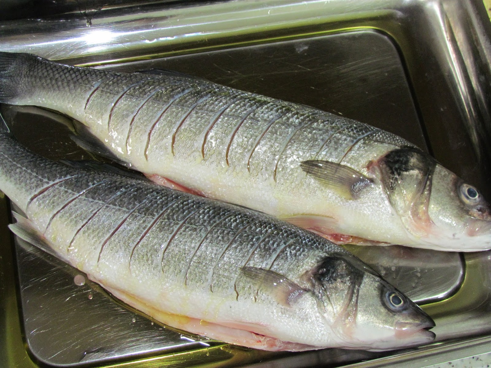 Top Cuisine avec Lavi: Lavrac la cuptor cu cartofi noi si ciuperci ...