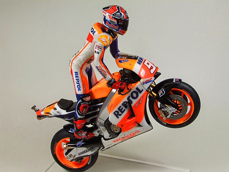 Racing Scale Models: Marc Màrquez MotoGP 2014 Champion's Figure by CGM ...