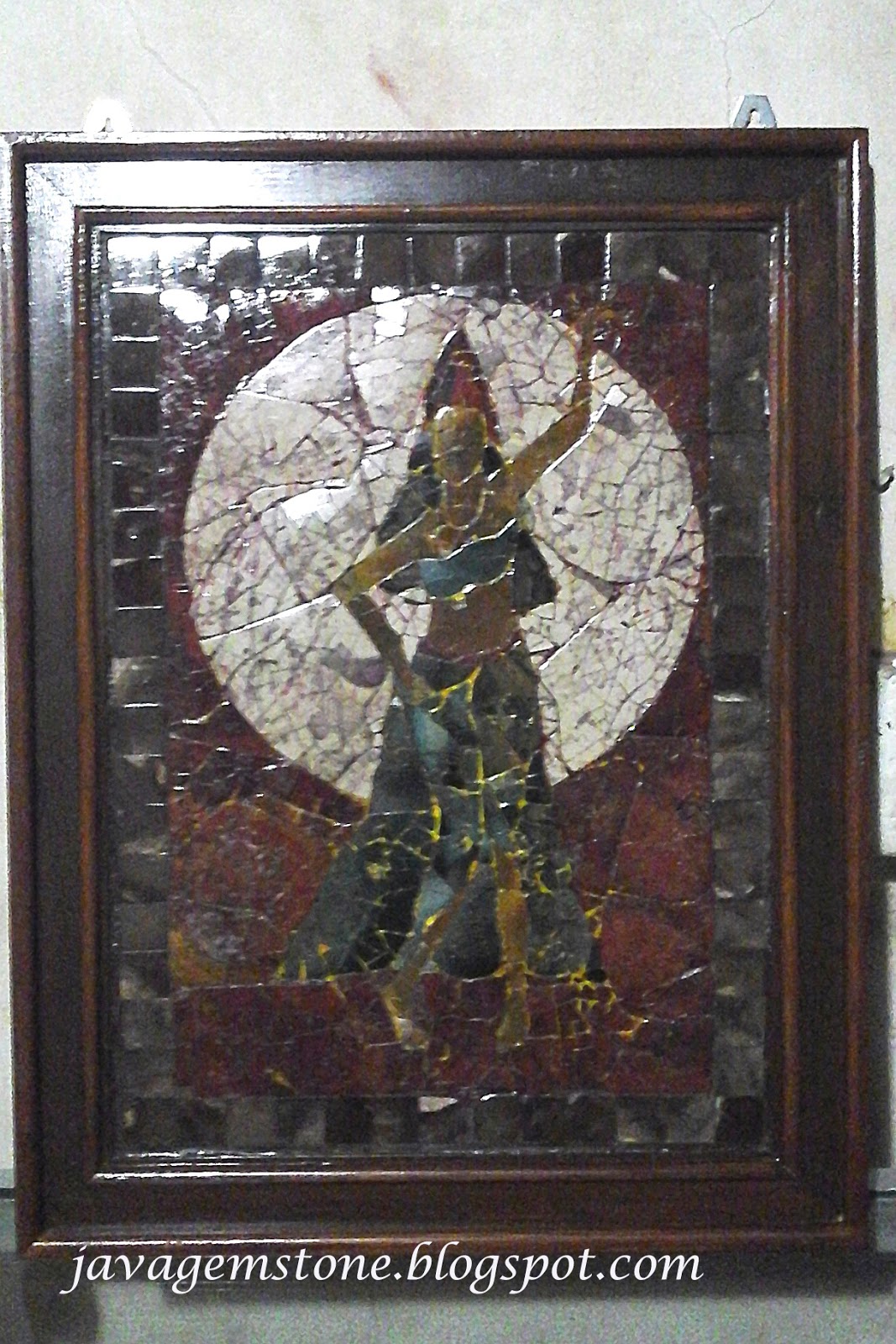 JAVA GEMSTONES: Seni Lukisan Mozaik dari Batu Akik