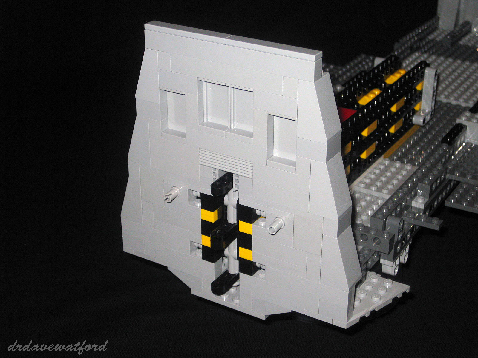 Gimme Lego: UCS AT-AT : Body Beautiful