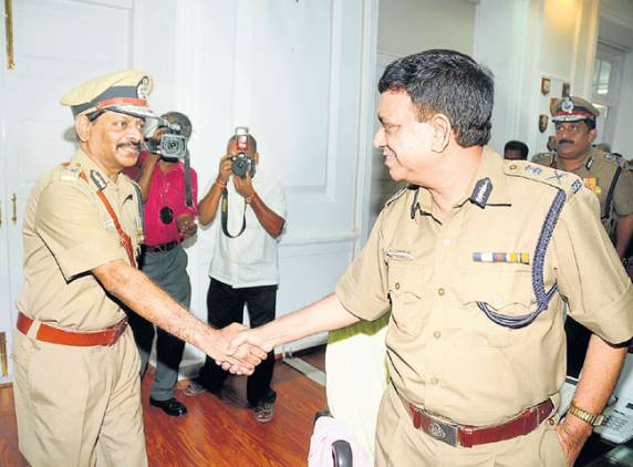 Whispers In Tamil Nadu: 10-Nov-2011