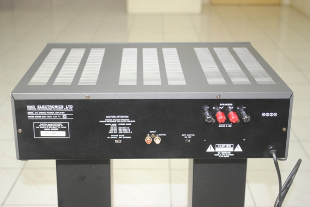 F & M Used HI FI: NAD 214 Power Amplifier