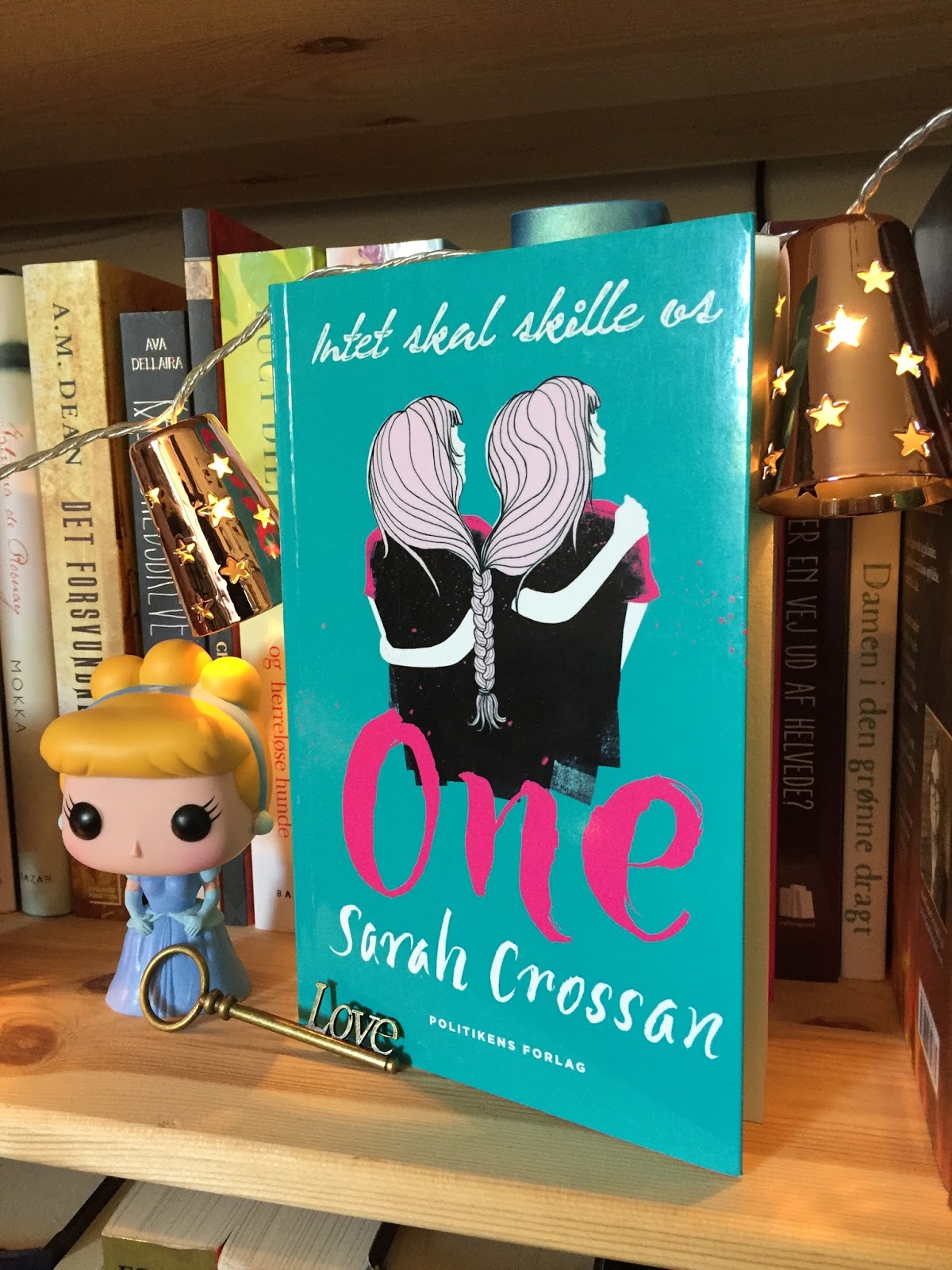 Forestilling om paradis: Sarah Crossan; One