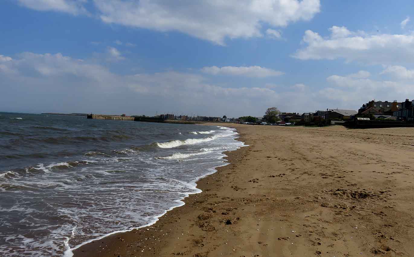 Alex and Bob`s Blue Sky Scotland: Musselburgh. Joppa. Portobello. The ...