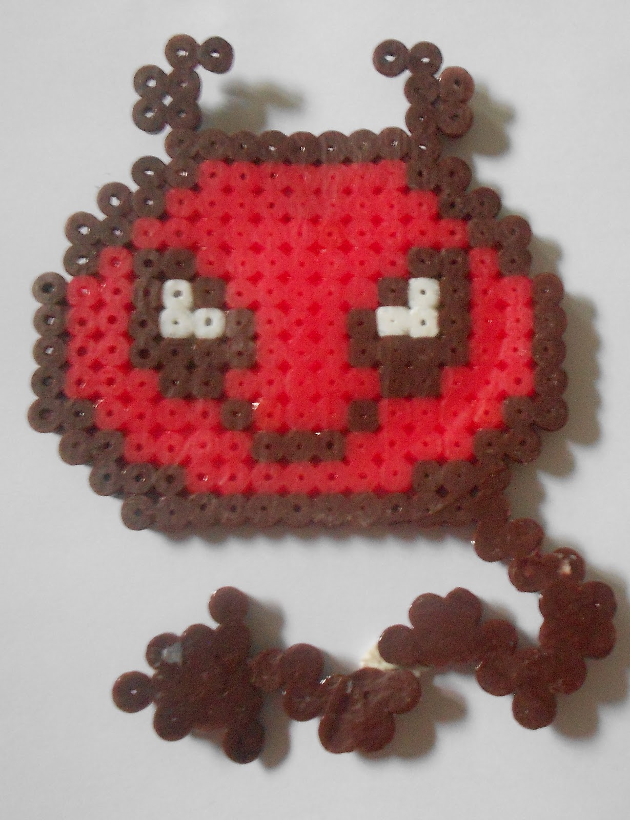 Hama beads: Angel no, Demonio.