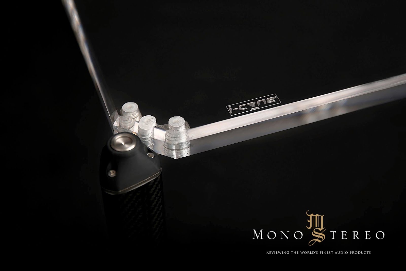 The New i-cone audio rack – M & S | Ultimate High-Fidelity