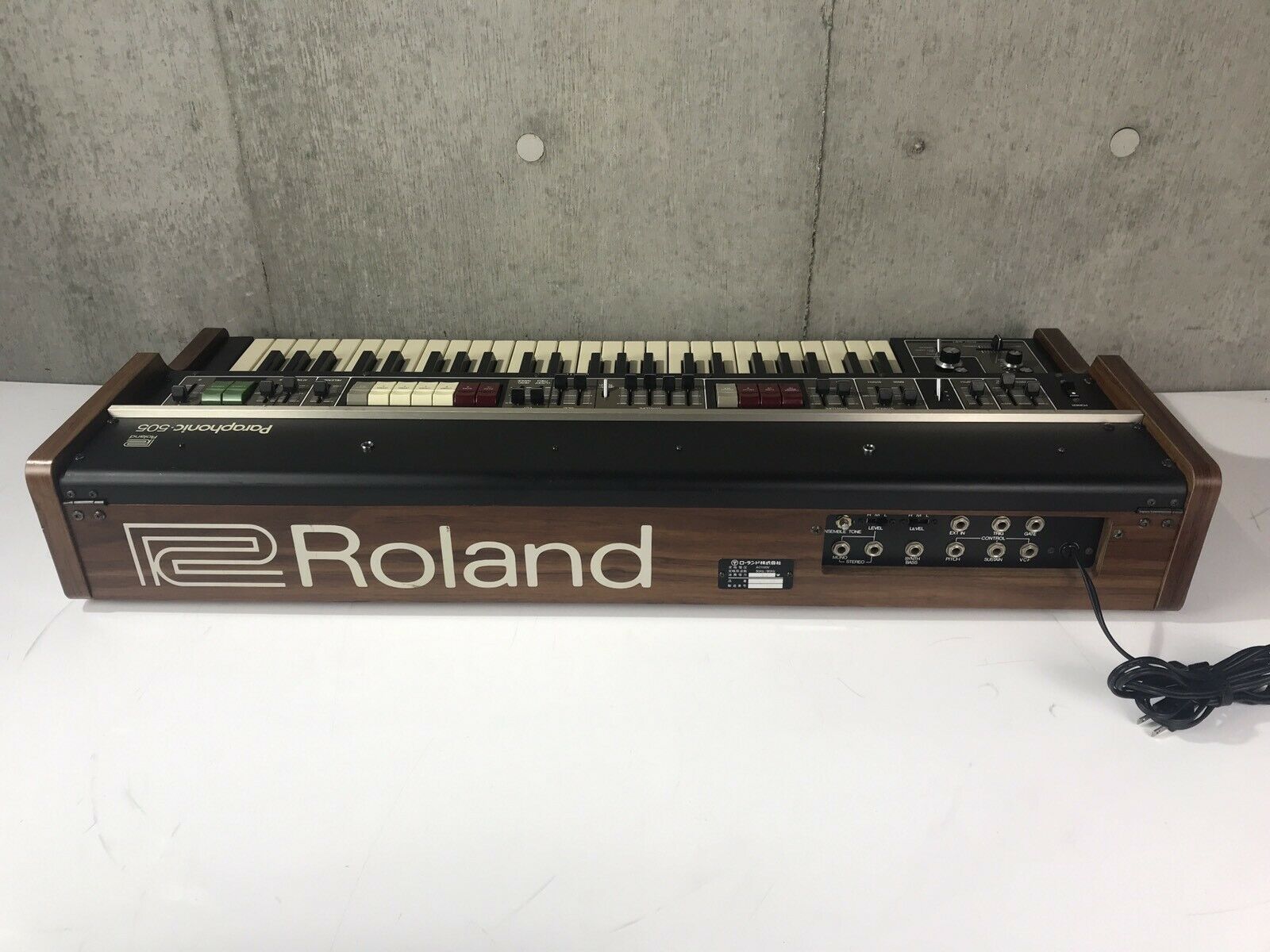 MATRIXSYNTH: Roland RS-505 Paraphonic String Synth SN 871618