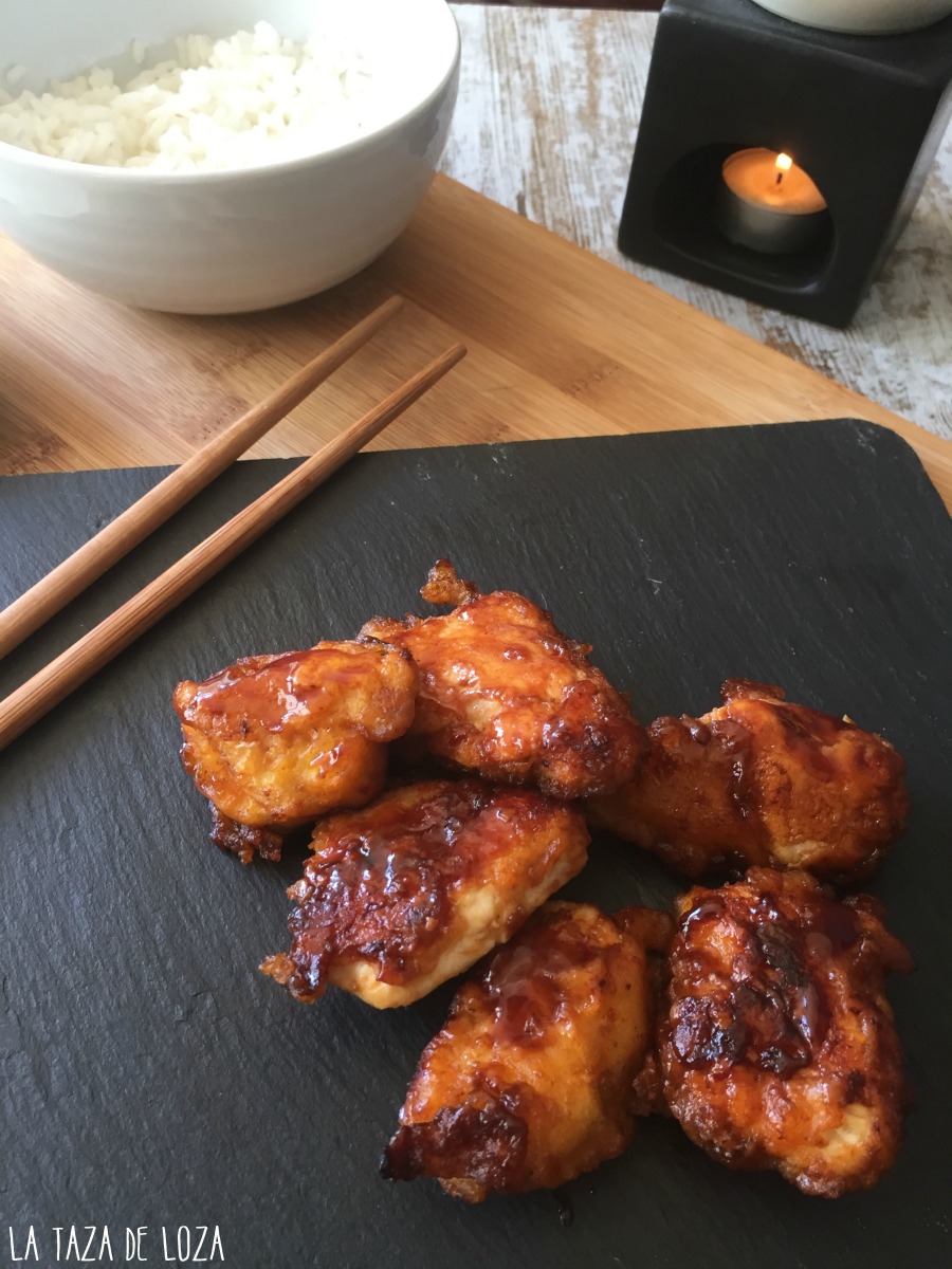 Pollo frito coreano con salsa picante | La Taza de Loza