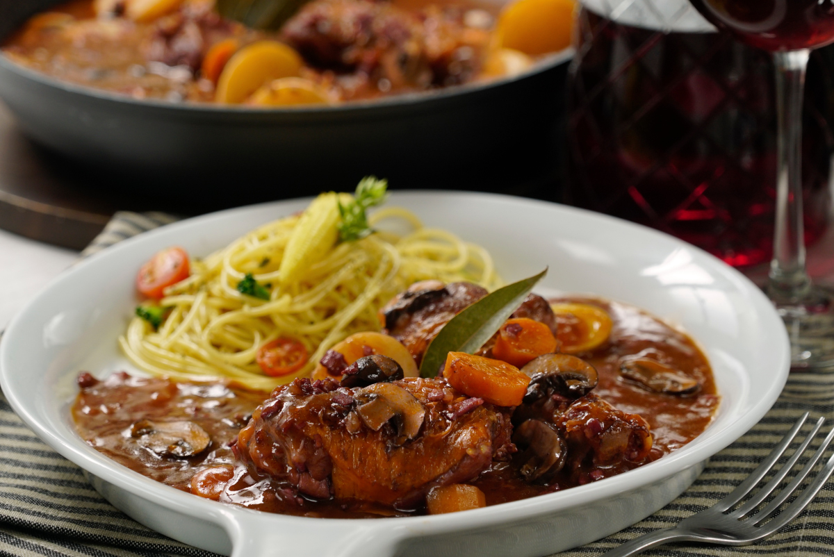 NOTICIAS TEZIUTLAN INFORMA: POLLO AL VINO TINTO CLÁSICO, RECETA SALUDABLE