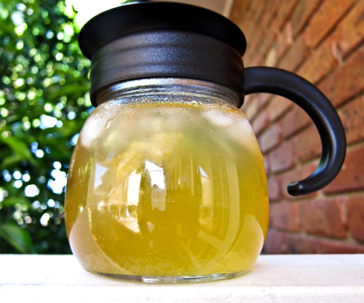 the indolent cook: zucchini tea. cool as can be.