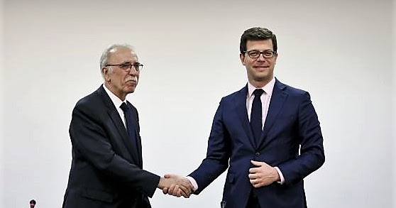 Η Βέροια... το Σέλι... ο άνθρωπος...: Παρέλαβε το χαρτοφυλάκιό του ο ...