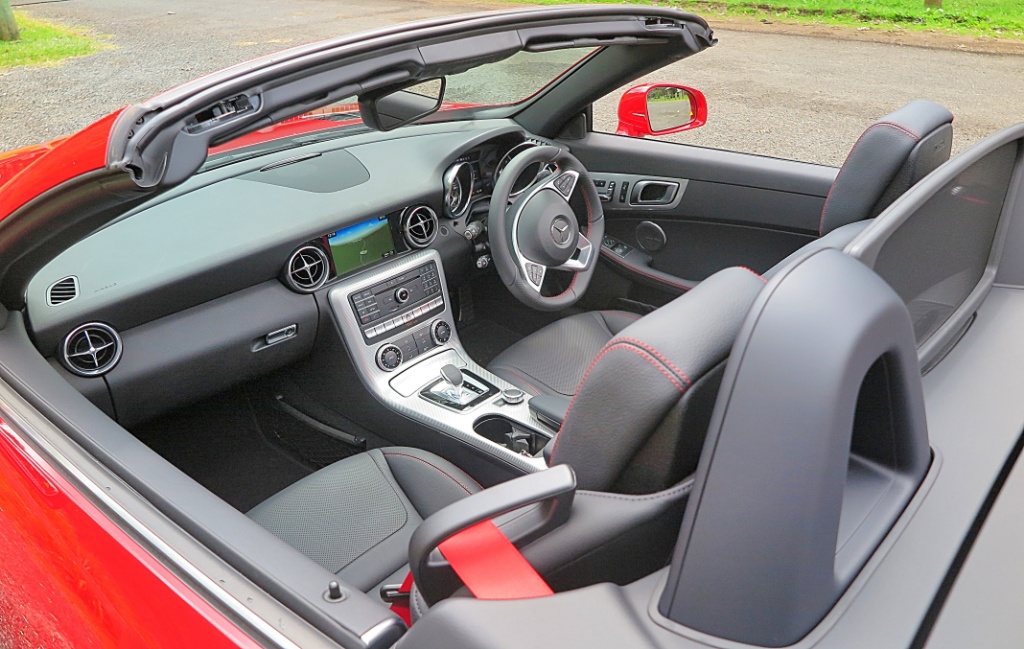drivingandlife: MERCEDES-BENZ SLC 300 - MY NEW FAVOURITE SPORTS CAR?