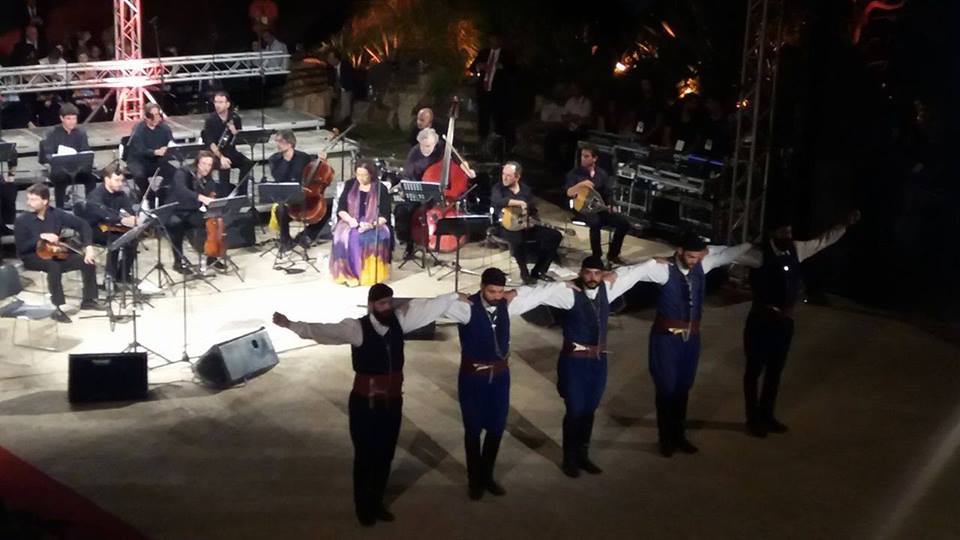ΦΩΣ ΦΑΝΑΡΙΟΥ: "ΝΑΟΙ ΣΤΟ ΣΧΗΜΑ ΤΟΥ ΟΥΡΑΝΟΥ" - ΣΥΝΑΥΛΙΑ ΣΤΟ ΠΛΑΙΣΙΟ ΤΗΣ ...