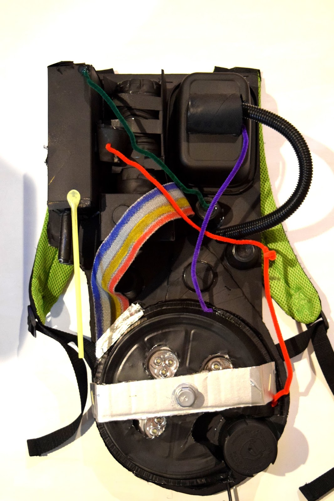 Cristali-Designs: Diy Ghostbusters Proton pack