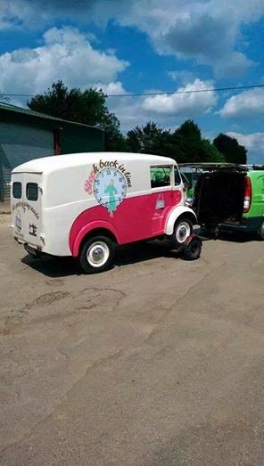 -=-Morris J Type Vans-=- : June 2014