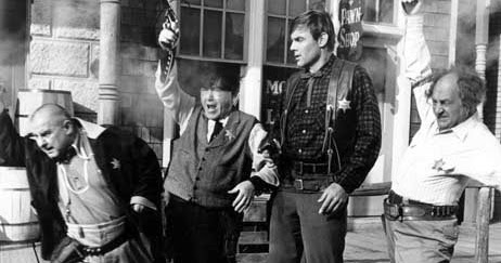 The Hitless Wonder Movie Blog: THE OUTLAWS IS COMING