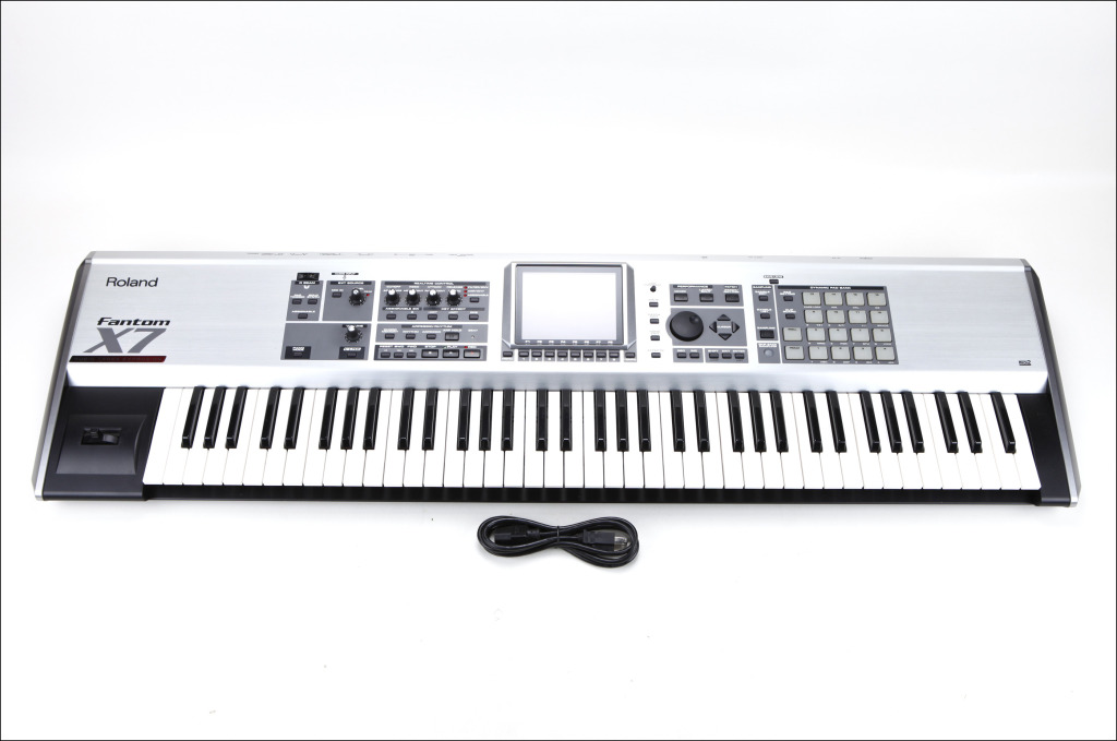 MATRIXSYNTH-B: Roland Fantom X7 synthesizer/keyboard