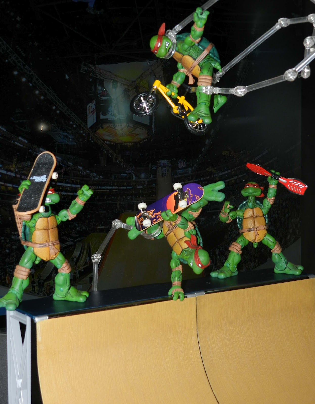 W.A.R. Actions Reviews - O site das Actions!: Review: NECA Teenage ...