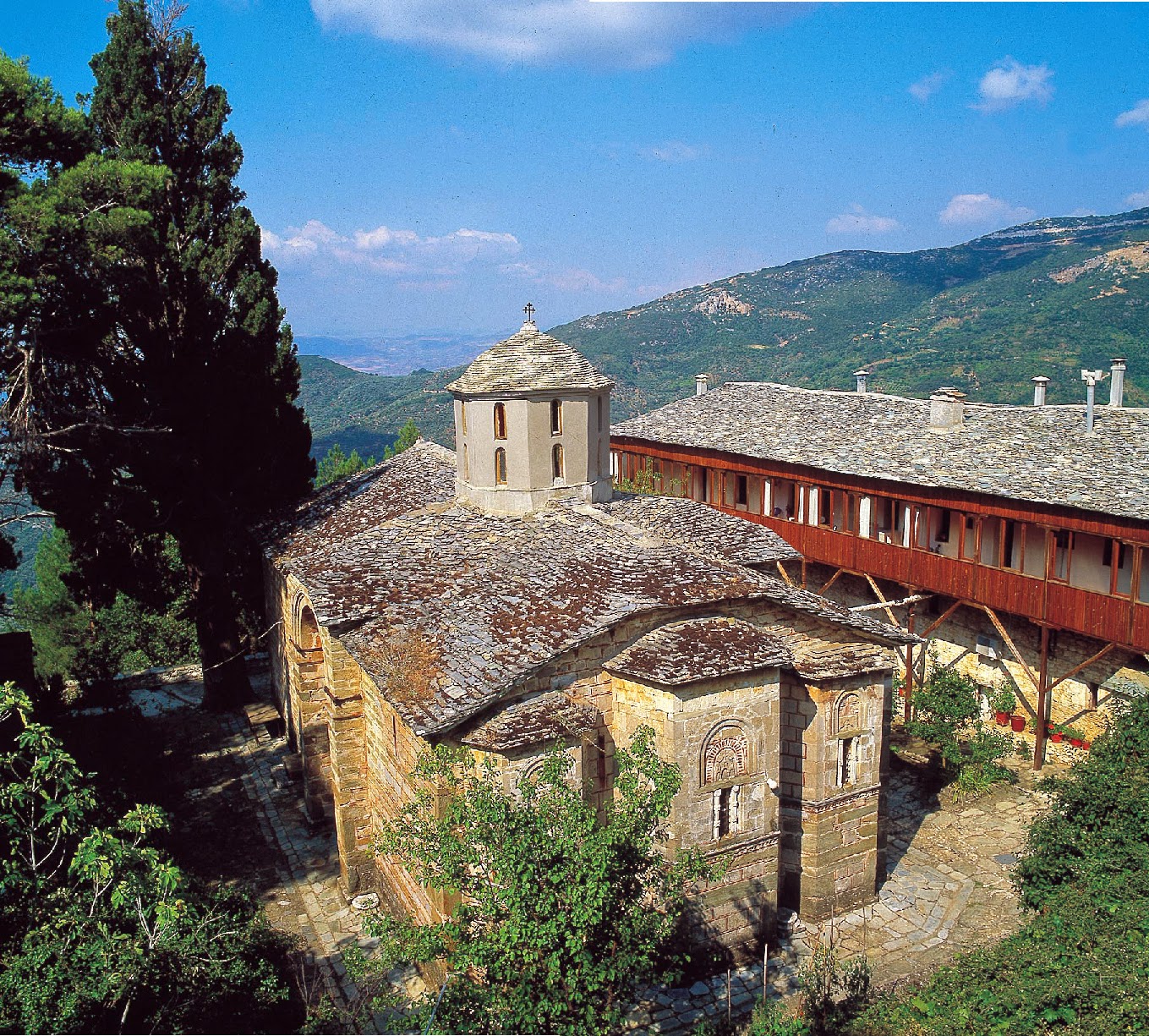 ΙΣΤΟΓΡΑΦΟΣ: ΠΡΟΣΚΥΝΗΜΑΤΙΚΗ ΕΚΔΡΟΜΗ ΣΤΟΝ ΒΟΛΟ