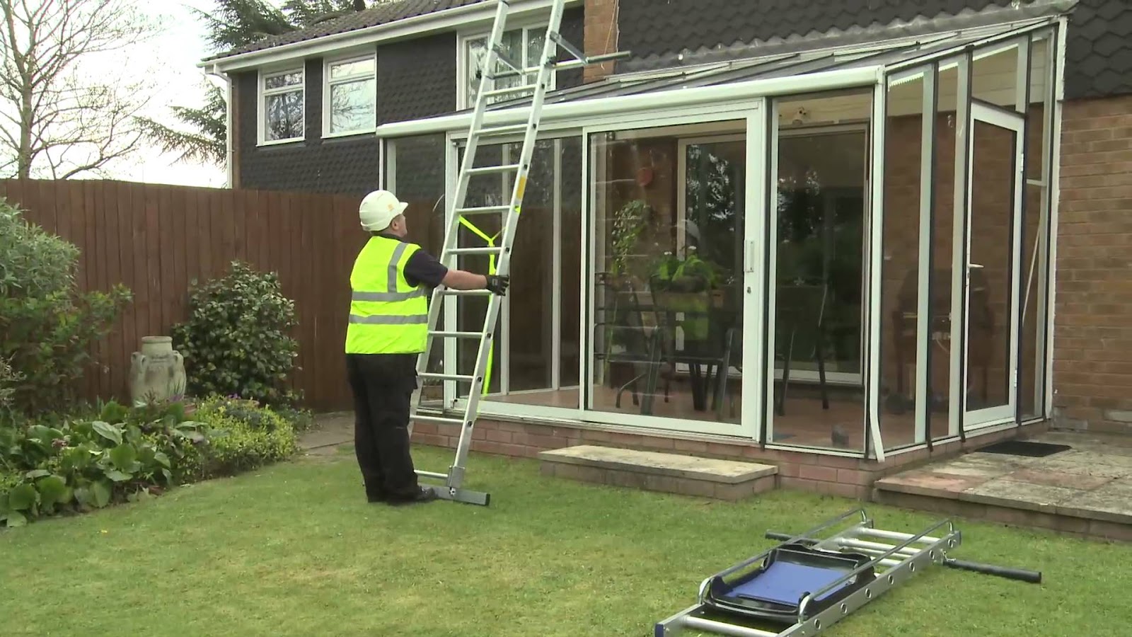 Tz Engineering Works: Scaffolding Monkey Steps Ladder Galvanized