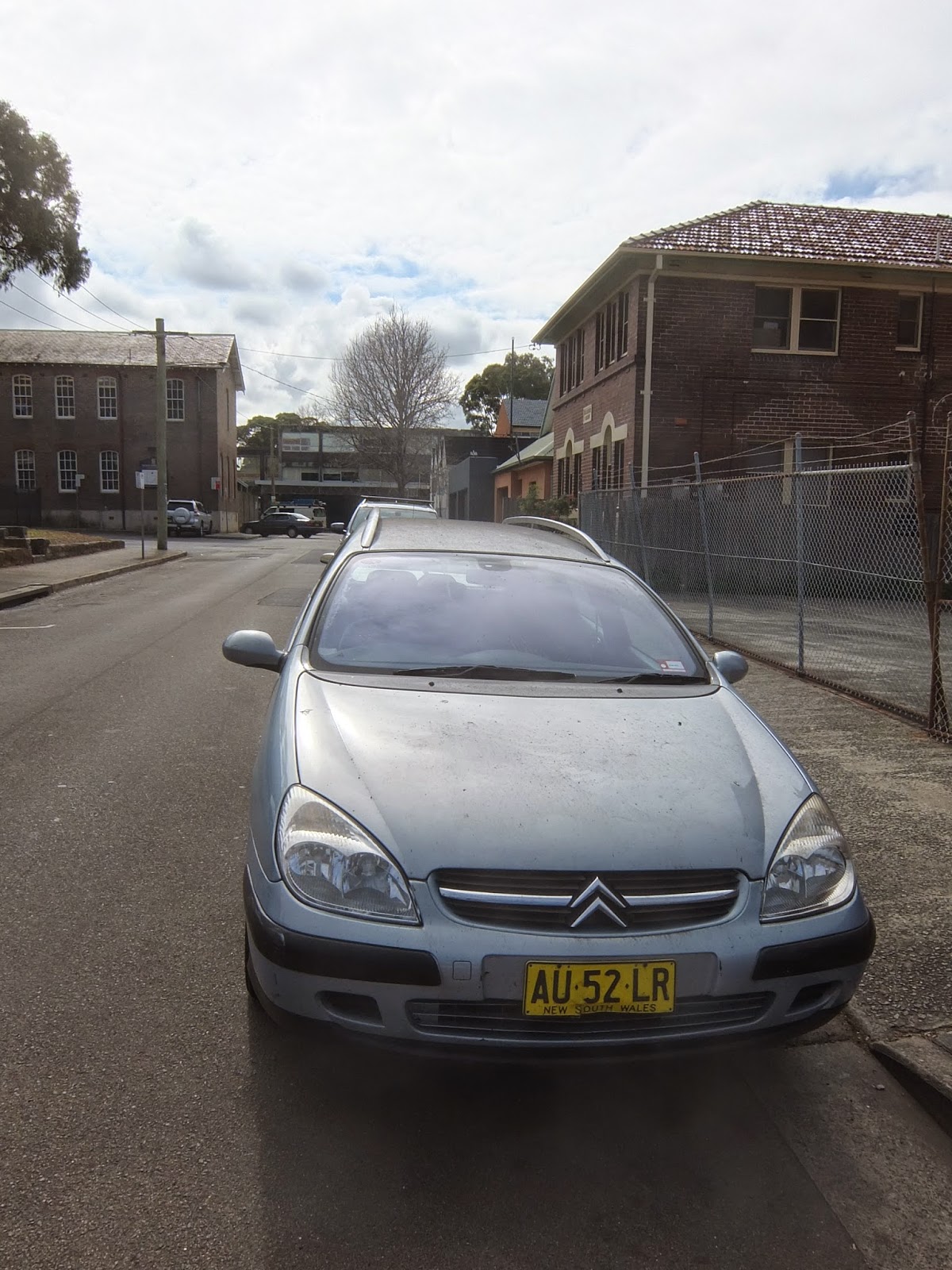 Aussie Old Parked Cars: 2001 Citroen C5 Wagon
